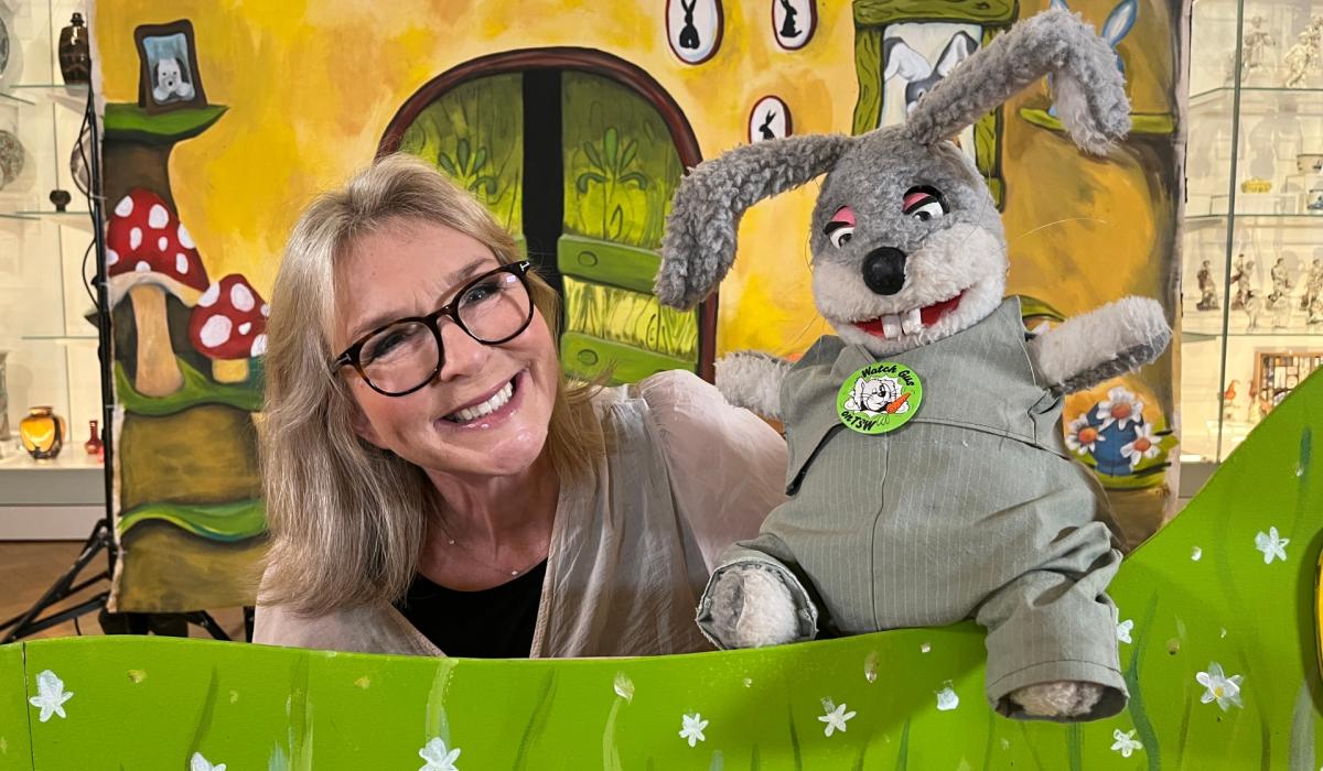 Gus Honeybun returns!