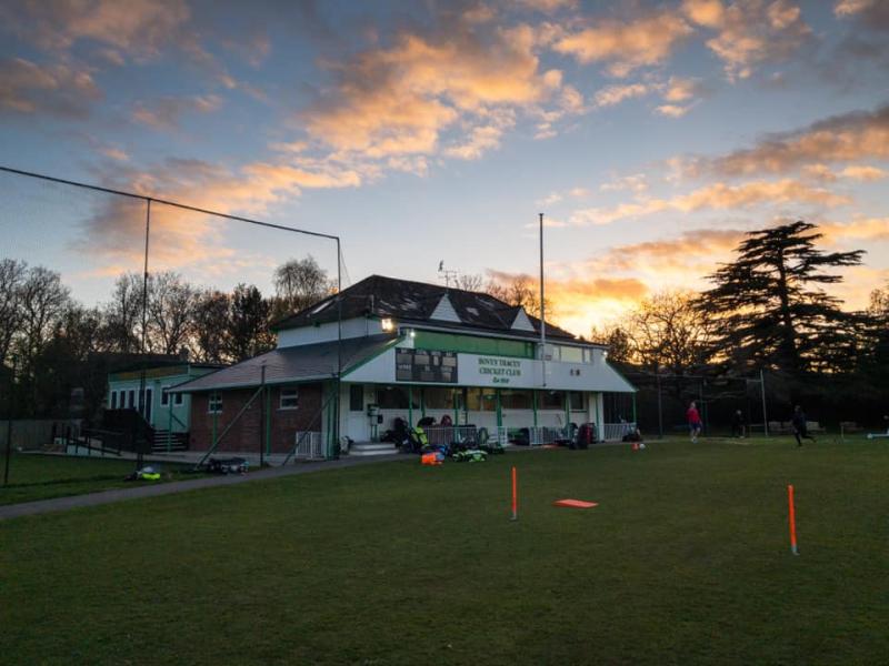 Bovey Tracey CC sign towering Aussie